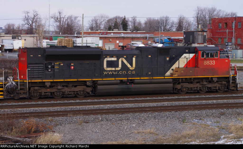 CN 8833